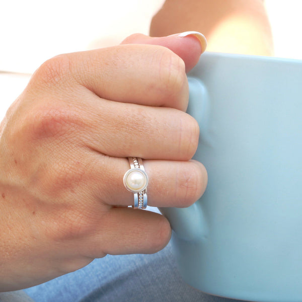 Pearl Stackable Rings. Sterling Silver - Louy Magroos